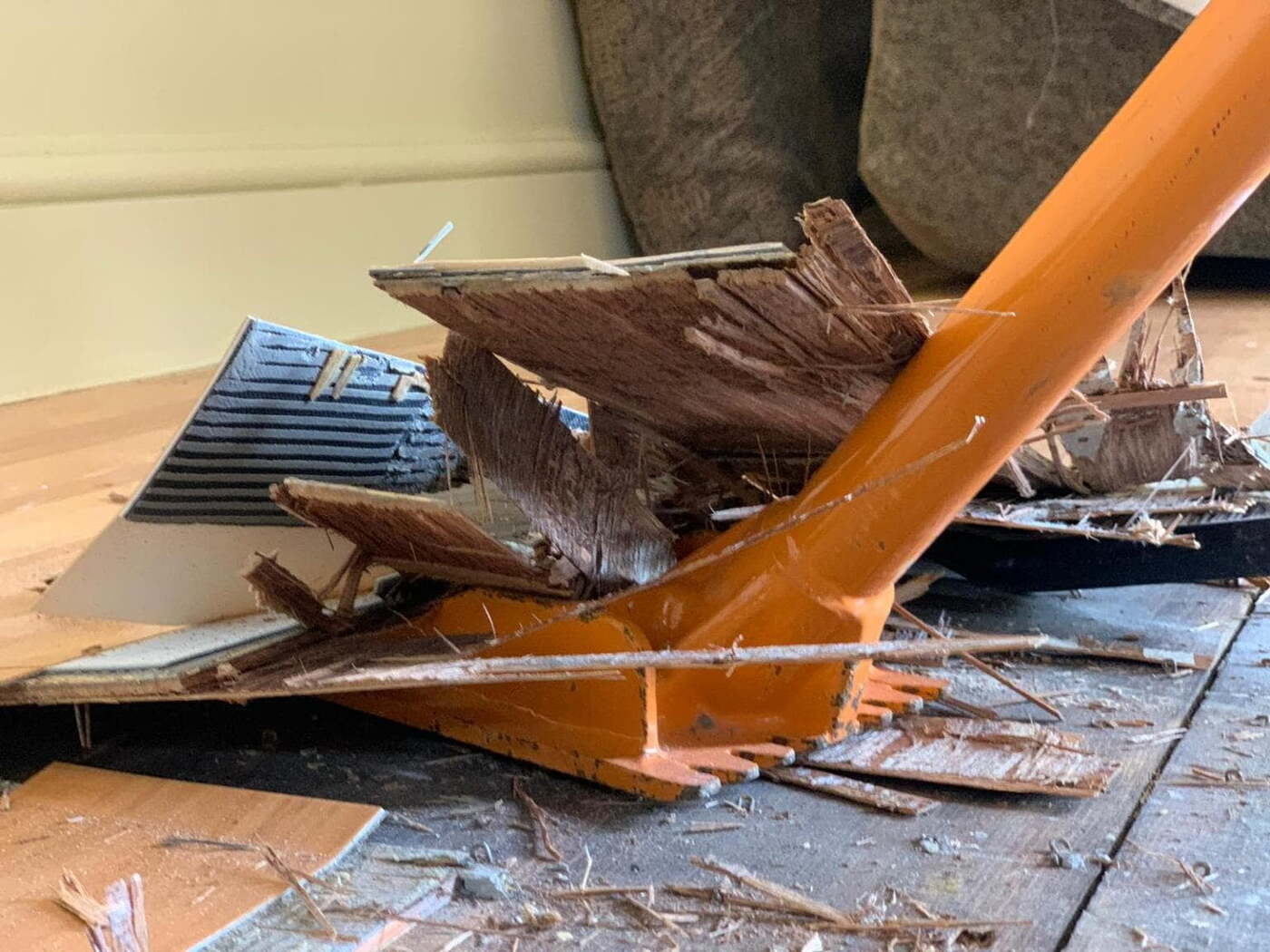 48" Versatile Demo Bar